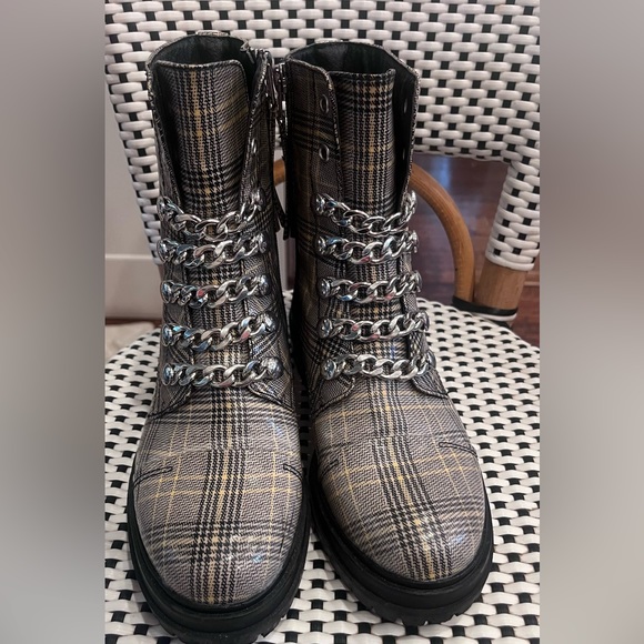 Circus by Sam Edelman | Shoes | Sam Edelman Circus Plaid Boot | Poshmark